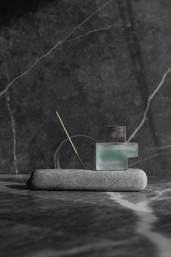 The Alluring World of Perfume Stands: A Scent-sational Journey - Tilly ...
